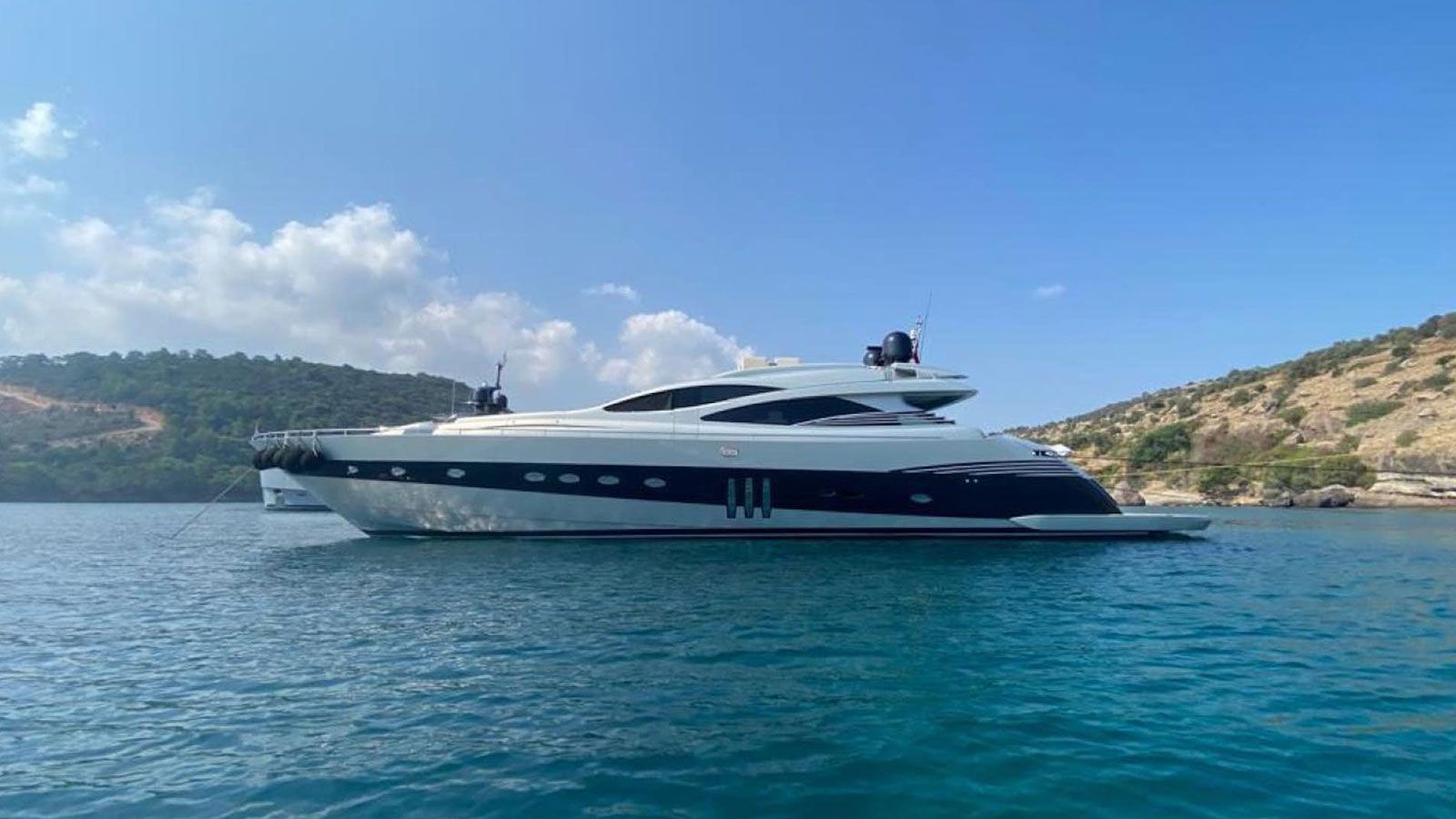 27m Pershing 90 Alyssa 1 for sale